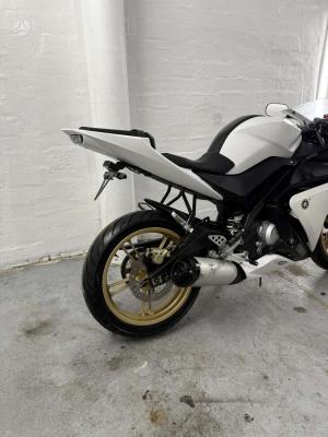 White Yamaha YZF 2013 in Marijampole, with an engine capacity of 0.13 L and mileage of 21 thousand km for 1890 €, photo 10 on AUTOMOTO.COM.LV