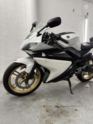 White Yamaha YZF 2013 in Marijampole, with an engine capacity of 0.13 L and mileage of 21 thousand km for 1890 €, photo 16 on AUTOMOTO.COM.LV