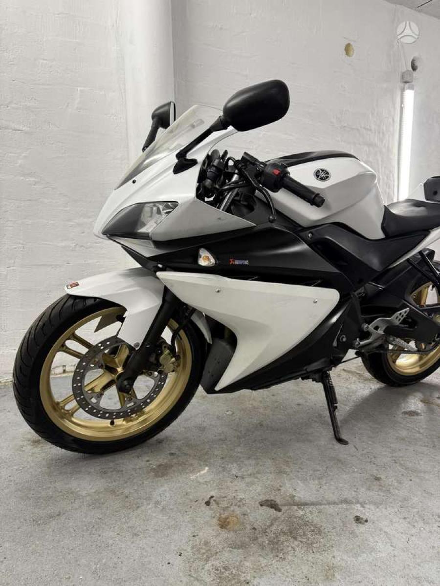 White Yamaha YZF 2013 in Marijampole, with an engine capacity of 0.13 L and mileage of 21 thousand km for 1890 €, photo 16 on AUTOMOTO.COM.LV