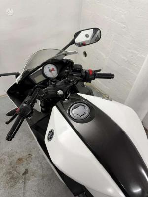 White Yamaha YZF 2013 in Marijampole, with an engine capacity of 0.13 L and mileage of 21 thousand km for 1890 €, photo 20 on AUTOMOTO.COM.LV