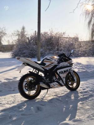 White Yamaha YZF 2014 in Prienai, with an engine capacity of 0.13 L and mileage of 28 thousand km for 1930 €, photo 6 on AUTOMOTO.COM.LV
