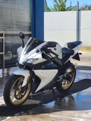 Balts Yamaha YZF 2015 Panevēža, ar dzinēja tilpumu 0.13 L un nobraukumu 32 tūkst. km par 2199 €, foto 3 vietnē AUTOMOTO.COM.LV