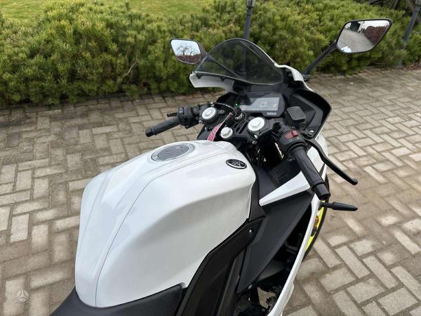 Balts Yamaha YZF 2019 Šauļi, ar dzinēja tilpumu 0.13 L un nobraukumu 13 tūkst. km par 3550 €, foto 8 vietnē AUTOMOTO.COM.LV