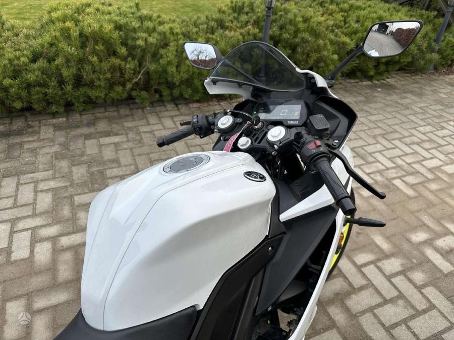 Balts Yamaha YZF 2019 Šauļi, ar dzinēja tilpumu 0.13 L un nobraukumu 13 tūkst. km par 3550 €, foto 8 vietnē AUTOMOTO.COM.LV