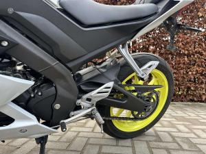 Balts Yamaha YZF 2019 Šauļi, ar dzinēja tilpumu 0.13 L un nobraukumu 13 tūkst. km par 3550 €, foto 17 vietnē AUTOMOTO.COM.LV