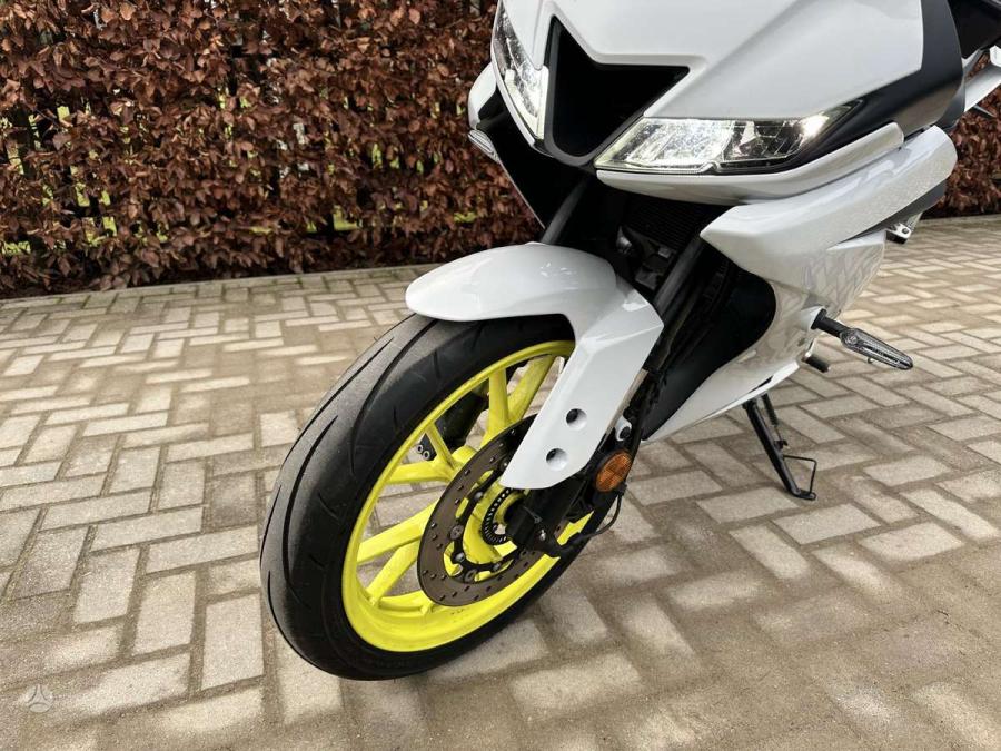 Balts Yamaha YZF 2019 Šauļi, ar dzinēja tilpumu 0.13 L un nobraukumu 13 tūkst. km par 3550 €, foto 19 vietnē AUTOMOTO.COM.LV