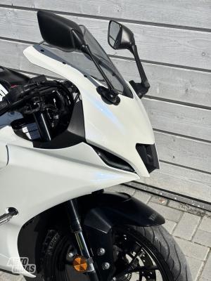 White Yamaha YZF 2023 in Siauliai, with an engine capacity of 0.13 L and mileage of 13 thousand km for 4500 €, photo 3 on AUTOMOTO.COM.LV