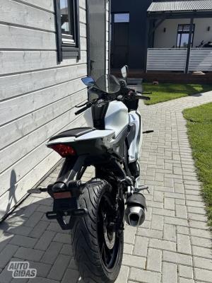 White Yamaha YZF 2023 in Siauliai, with an engine capacity of 0.13 L and mileage of 13 thousand km for 4500 €, photo 10 on AUTOMOTO.COM.LV