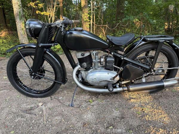 ИЖ 350 1948 в Паланга, объемом двигателя 0.35 л и пробегом 20 тыс. км за 7000 €, фото 1 на AUTOMOTO.COM.LV