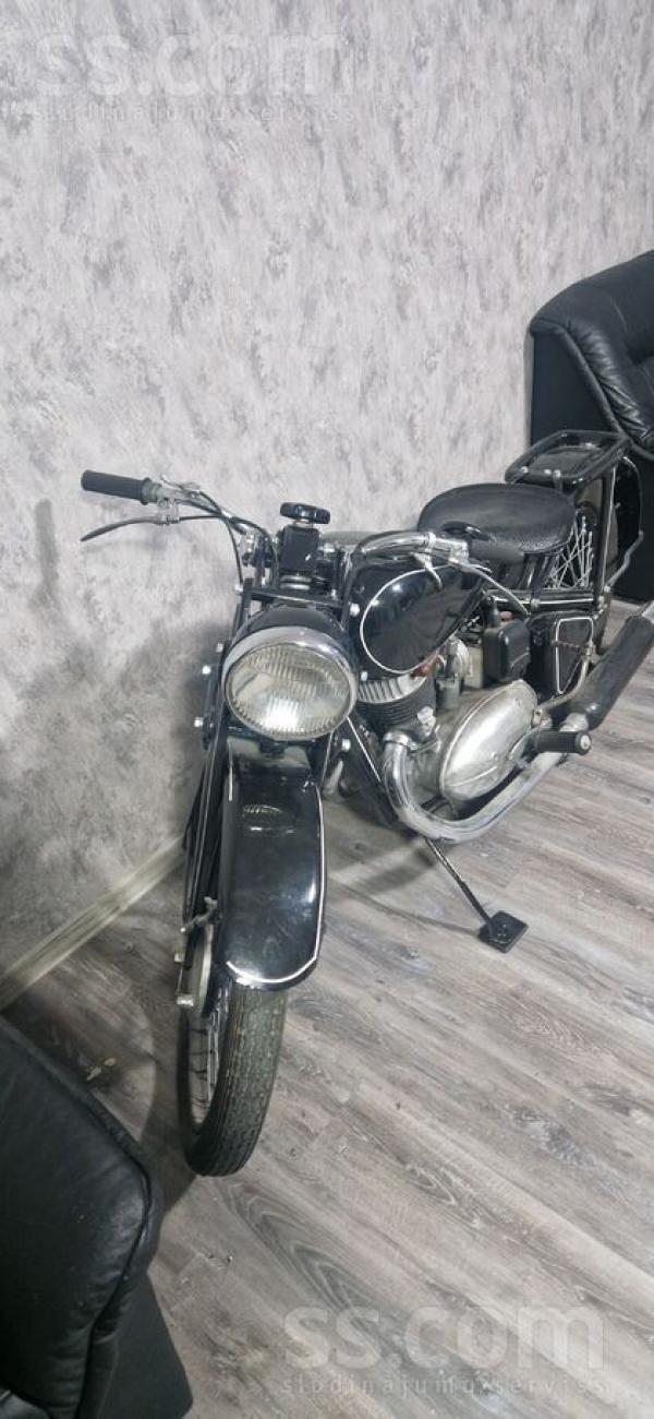 ИЖ 350 1949 в Рига, объемом двигателя 0.35 л и пробегом 0 тыс. км за 4200 €, фото 3 на AUTOMOTO.COM.LV