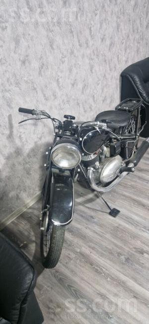 ИЖ 350 1949 в Рига, объемом двигателя 0.35 л и пробегом 0 тыс. км за 4200 €, фото 4 на AUTOMOTO.COM.LV