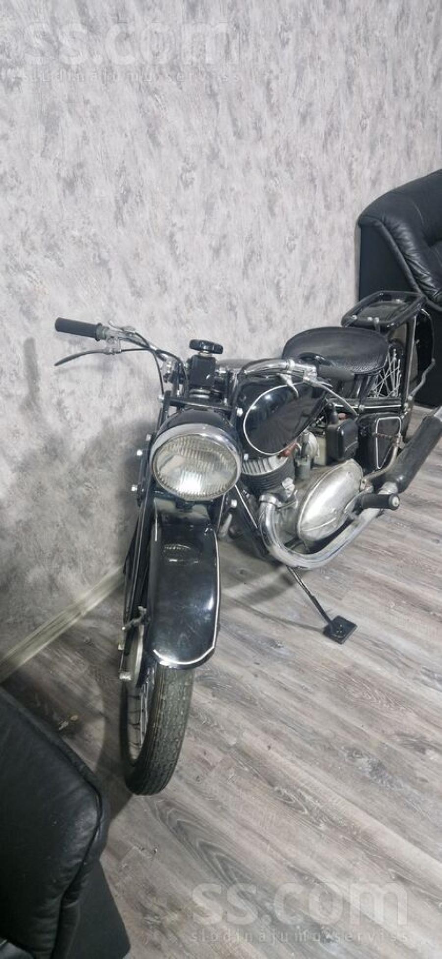 ИЖ 350 1949 в Рига, объемом двигателя 0.35 л и пробегом 0 тыс. км за 4200 €, фото 4 на AUTOMOTO.COM.LV