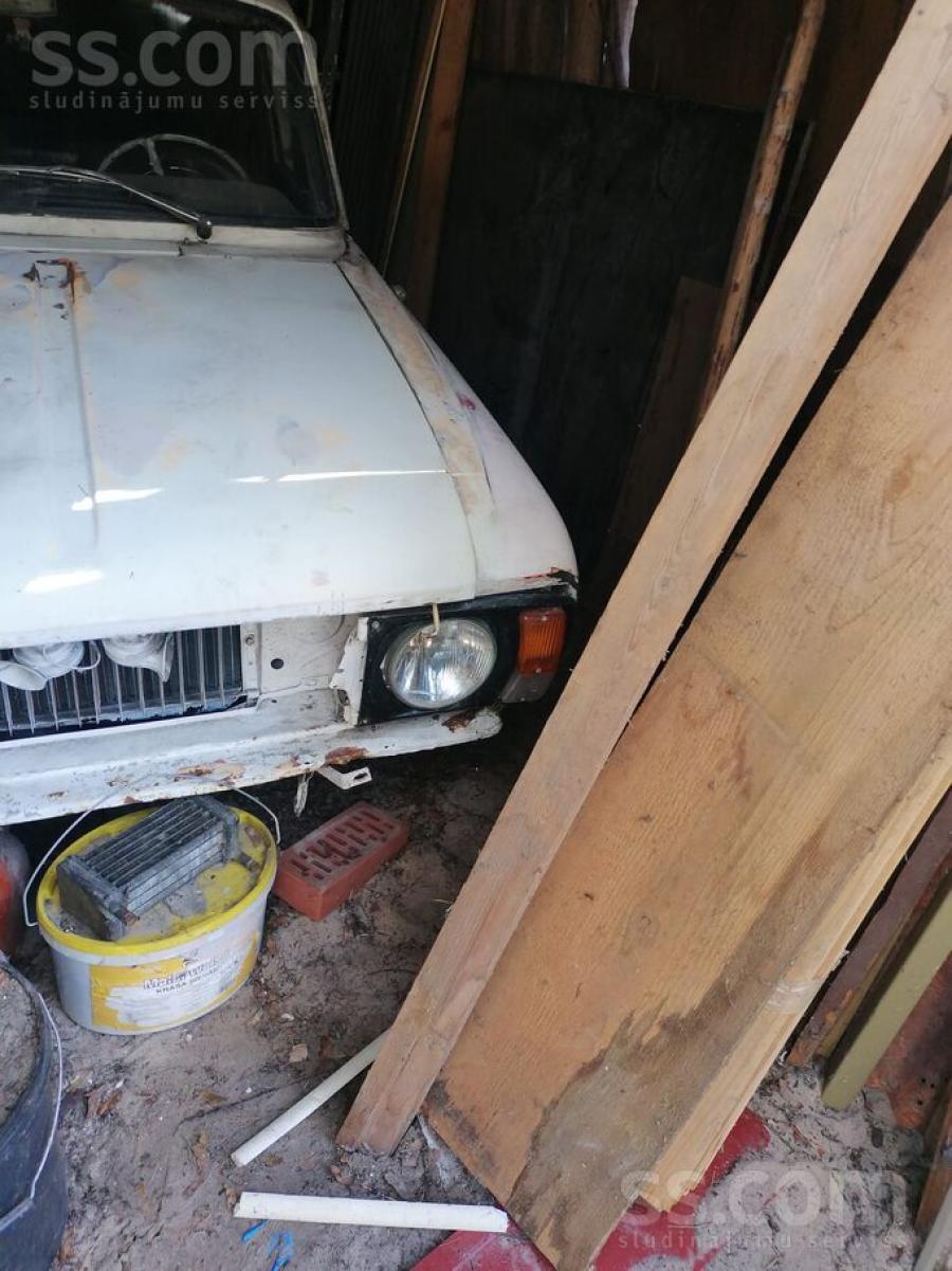Yellow YZh 412 IE 1988 in Tukums, with an engine capacity of 1.50 L and mileage of 5 thousand km for 2500 €, photo 3 on AUTOMOTO.COM.LV