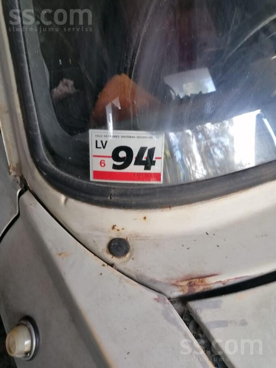 Yellow YZh 412 IE 1988 in Tukums, with an engine capacity of 1.50 L and mileage of 5 thousand km for 2500 €, photo 10 on AUTOMOTO.COM.LV