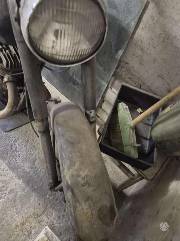 YZh 49-56 1961 Kauņa vietnē Izh 49-56 1961 Kauņa, ar dzinēja tilpumu 0.00 L un nobraukumu 20 tūkst. km par 450 €, foto 7 vietnē AUTOMOTO.COM.LV