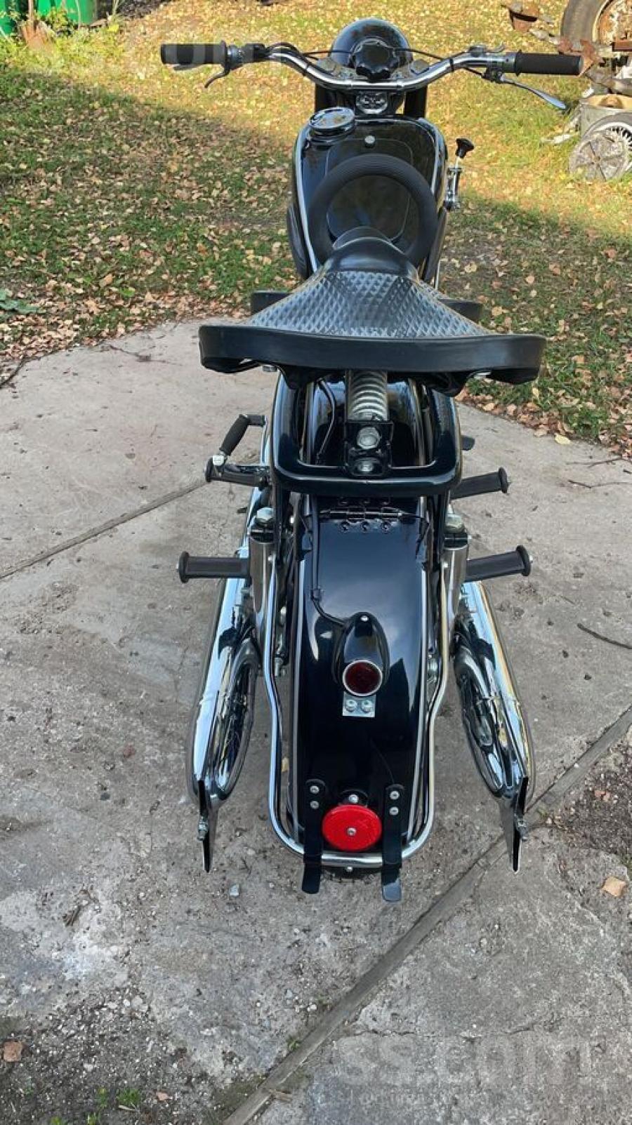Izh 49 1952 Valmiera, ar dzinēja tilpumu 0.35 L un nobraukumu 0 tūkst. km par 4950 €, foto 6 vietnē AUTOMOTO.COM.LV