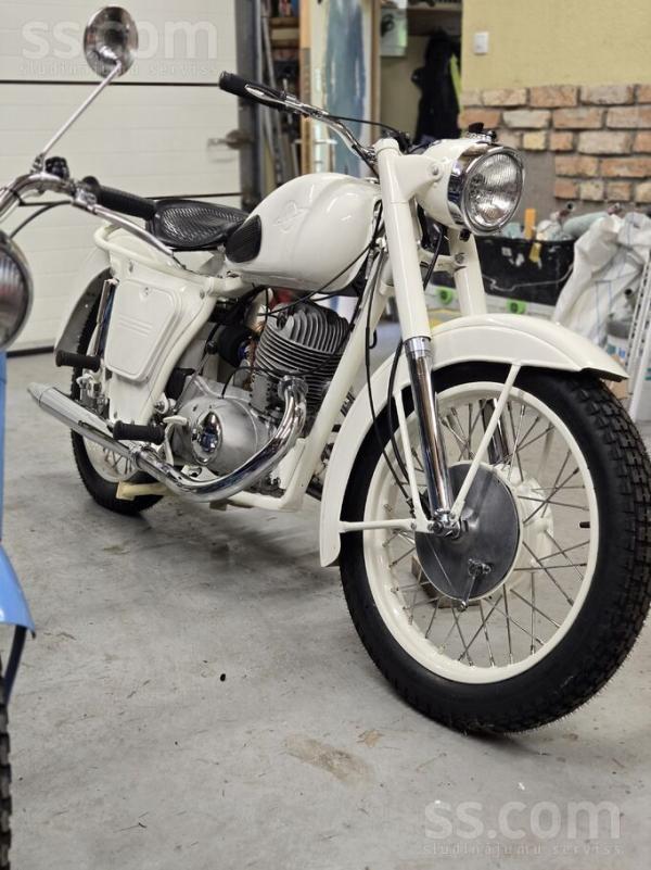 YZh 56 1968 in Riga, with an engine capacity of 0.35 L and mileage of 0 thousand km for 1800 €, photo 7 on AUTOMOTO.COM.LV