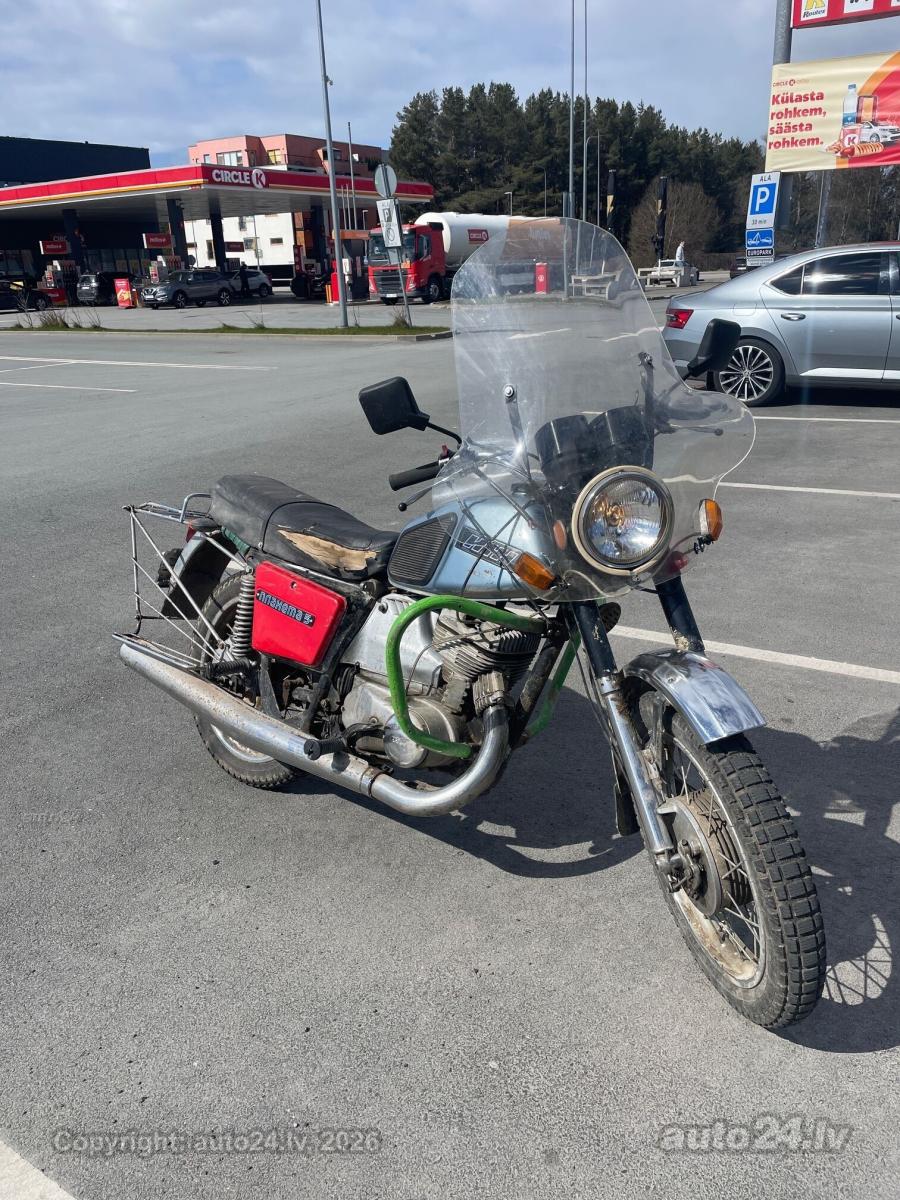 Melns Izh Planeta 1990 Tallina, ar dzinēja tilpumu 0.35 L un nobraukumu 0 tūkst. km par 1490 €, foto 4 vietnē AUTOMOTO.COM.LV
