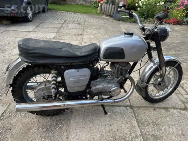 Izh Planeta 1975 Daugavpils, ar dzinēja tilpumu 0.35 L un nobraukumu 0 tūkst. km par 350 €, foto 1 vietnē AUTOMOTO.COM.LV