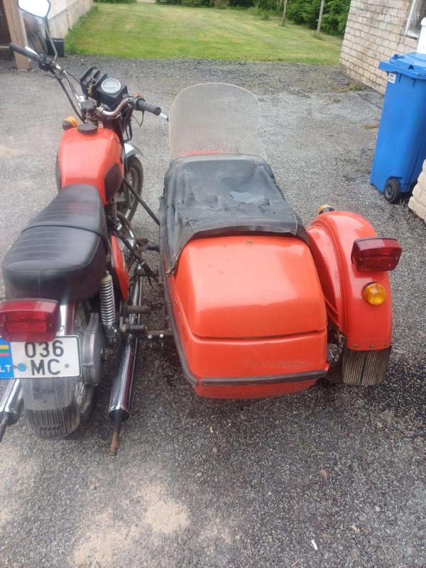 Sarkans Izh Planeta 1986 Kalvarija, ar dzinēja tilpumu 0.00 L un nobraukumu 22 tūkst. km par 1600 €, foto 4 vietnē AUTOMOTO.COM.LV