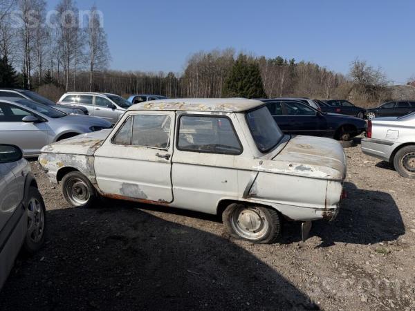 White ZAZ 968 1975 in Cesis, with an engine capacity of 1.20 L and mileage of 124 thousand km for 270 €, photo 1 on AUTOMOTO.COM.LV