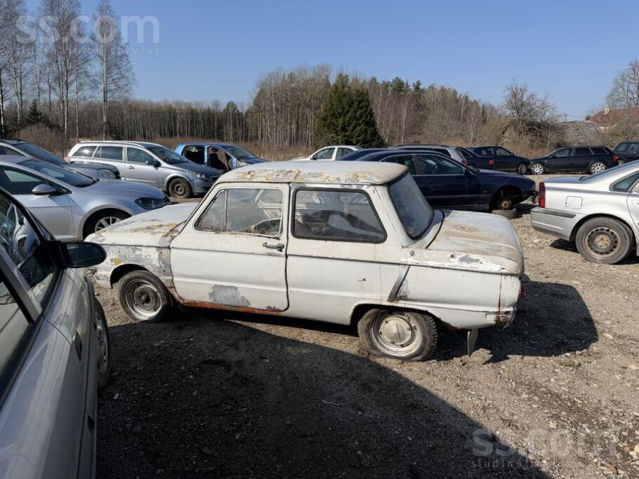White ZAZ 968 1975 in Cesis, with an engine capacity of 1.20 L and mileage of 124 thousand km for 270 €, photo 8 on AUTOMOTO.COM.LV
