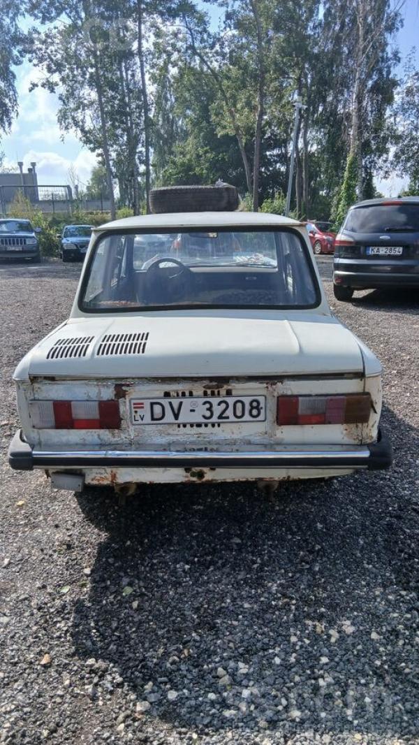 ZAZ 968 1991 Rīga vietnē Balts ZAZ 968 1991 Rīga, ar dzinēja tilpumu 1.00 L un nobraukumu 8 tūkst. km par 250 €, foto 3 vietnē AUTOMOTO.COM.LV