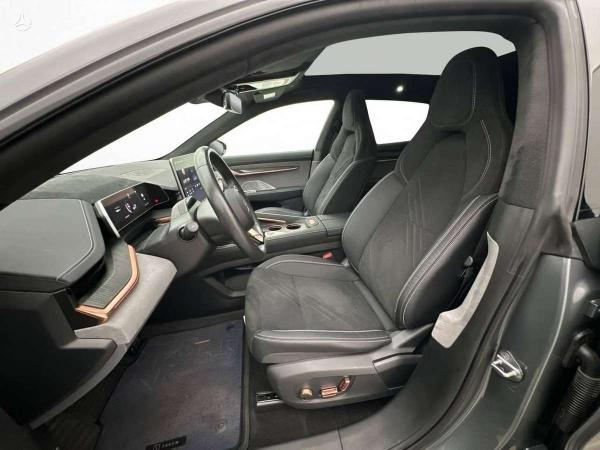 Grey Zeekr 001 2024 in Vilnius, with an engine capacity of 0.00 L and mileage of 43 thousand km for 52900 €, photo 8 on AUTOMOTO.COM.LV
