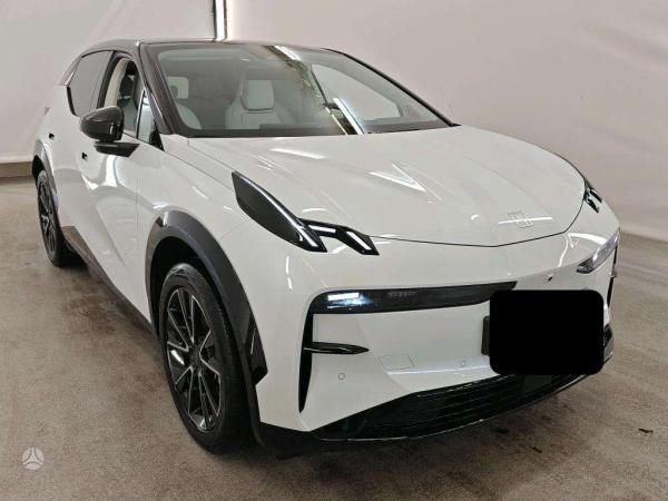Белый Zeekr X 2025 в Вильнюс, объемом двигателя 0.00 л и пробегом 16 тыс. км за 42300 €, фото 2 на AUTOMOTO.COM.LV